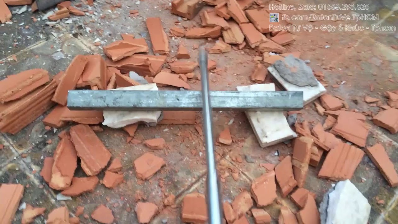 Test Baton tự vệ SHY siêu cứng, đập cong sắt, nát vụn gạch đá! | Vũ ...